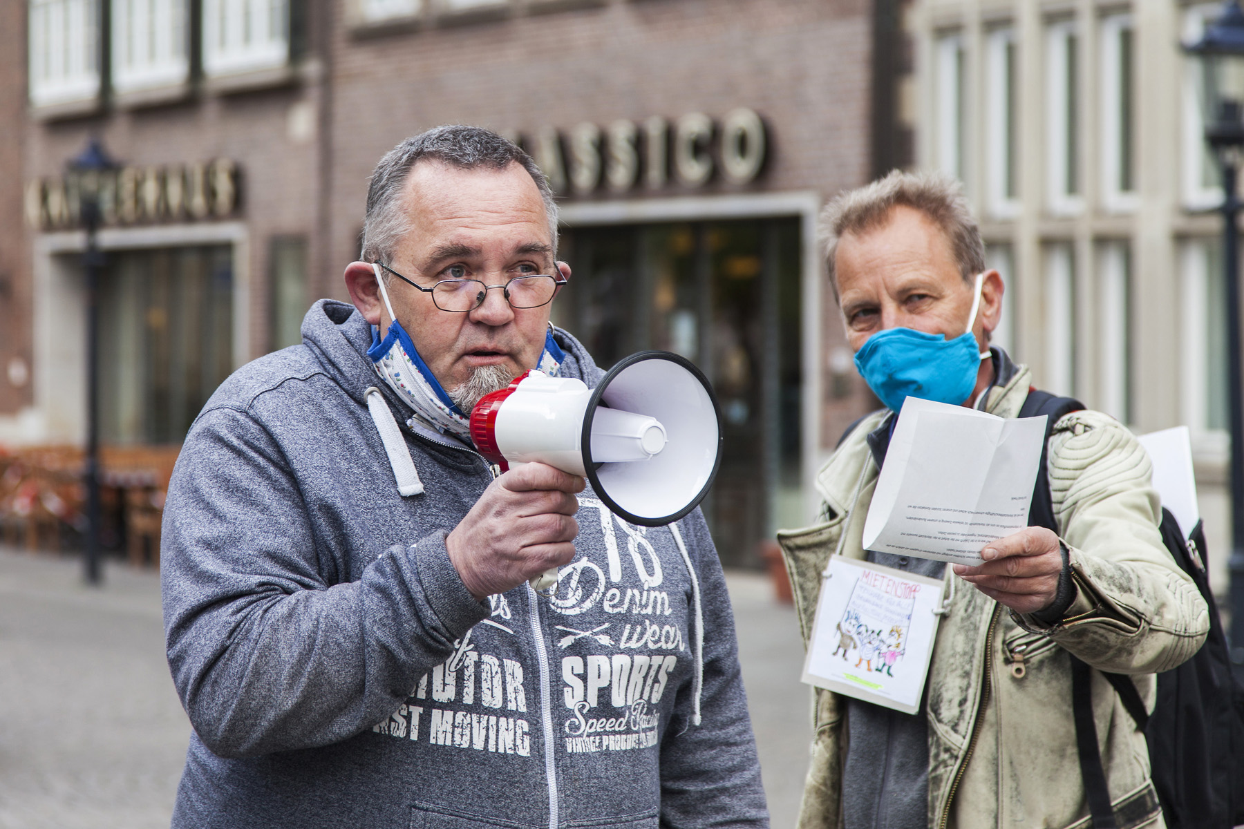 Erfolgreicher 28. Bremer Protesttag mit Internet-Botschaften, Mahnwache ...